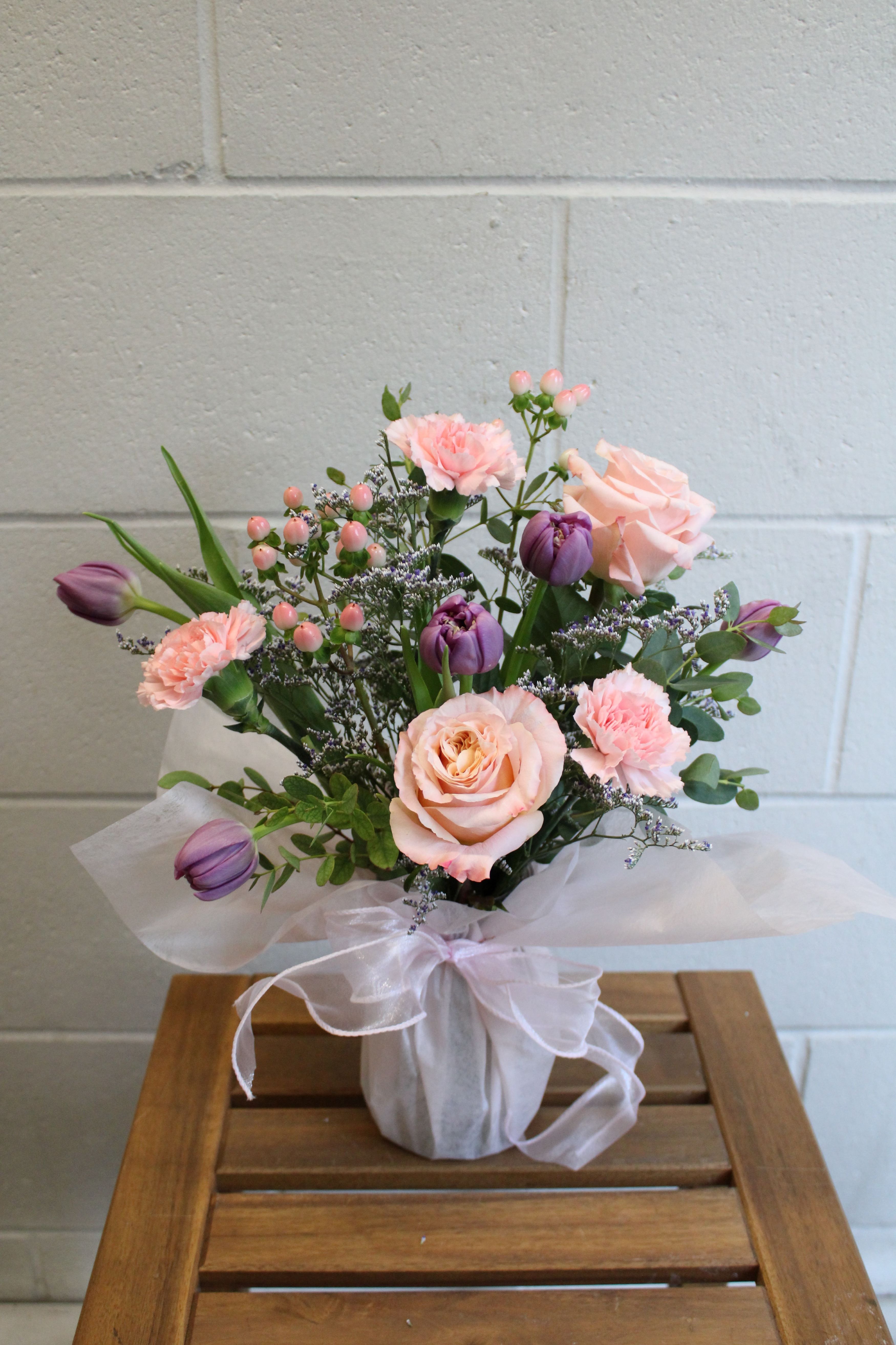 Cutest Vase Flower – Monet Floral Art